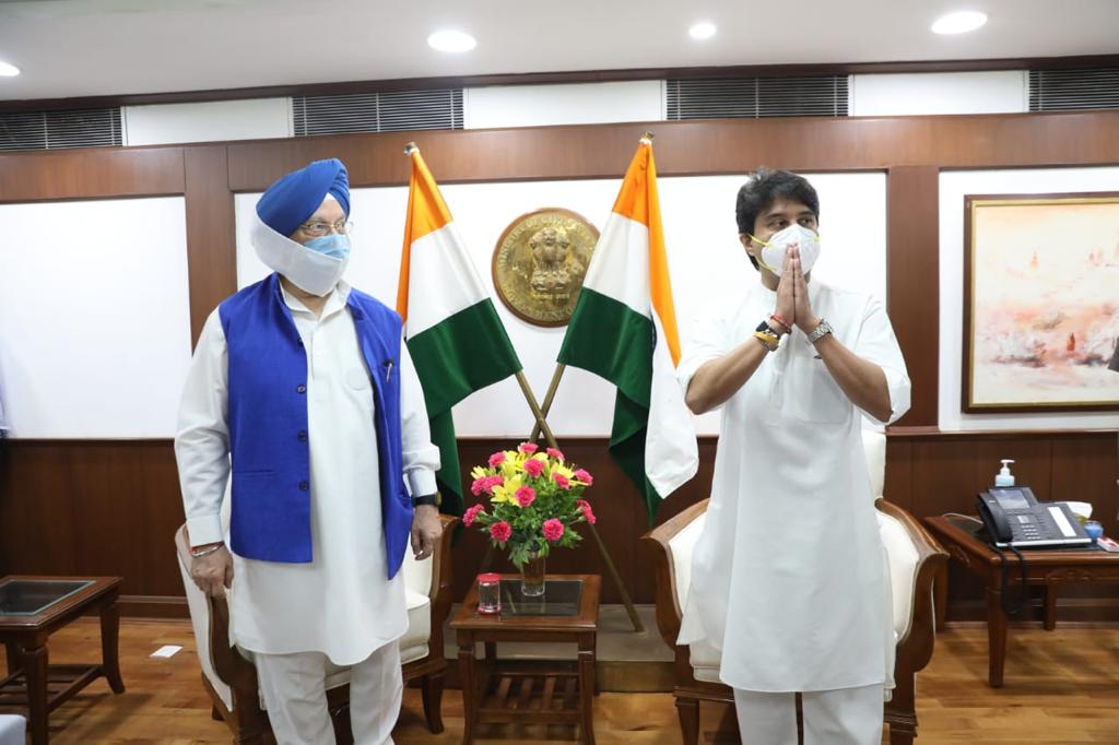 Sh Jyotiraditya Scindia takes charge as Minister of Civil Aviation ... Sh Jyotiraditya Scindia takes charge as Minister of Civil Aviation ...